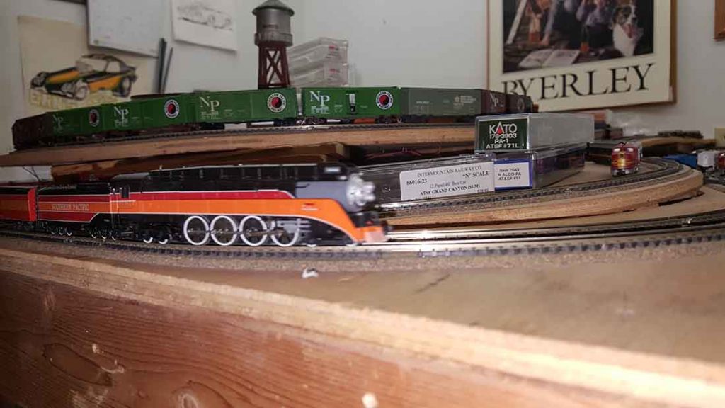 Atlas N scale - Model railroad layouts plansModel railroad layouts plans