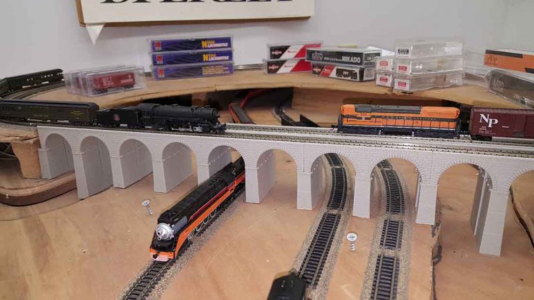 Atlas N scale - Model railroad layouts plansModel railroad layouts plans