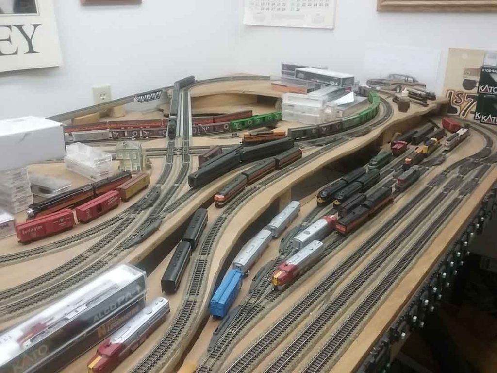 N scale railroad Atlas - Ernie's layout - Model railroad layouts ...