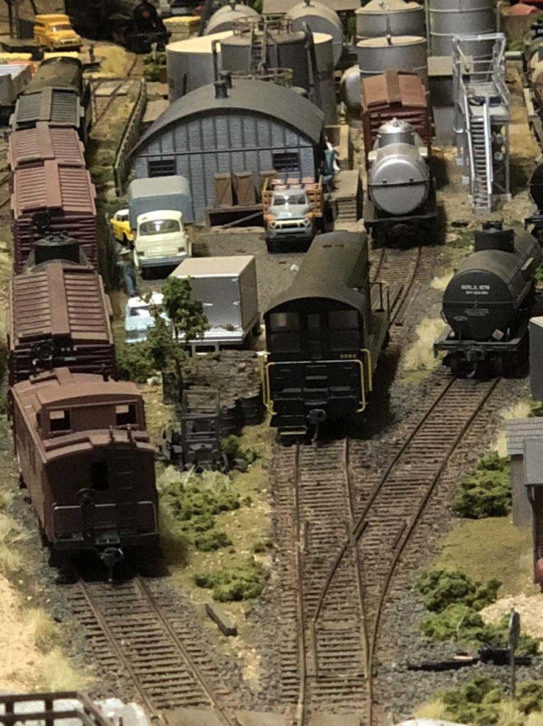 HO train layouts - Model railroad layouts plansModel railroad layouts plans