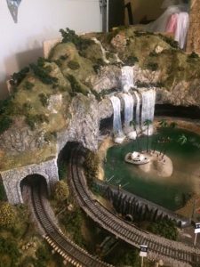 HO train layouts 4x8 - Model railroad layouts plansModel railroad ...
