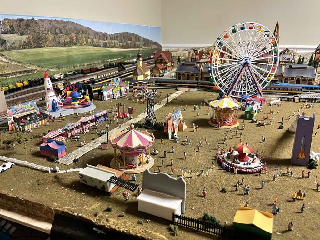 4x8 N scale - Model railroad layouts plansModel railroad layouts plans