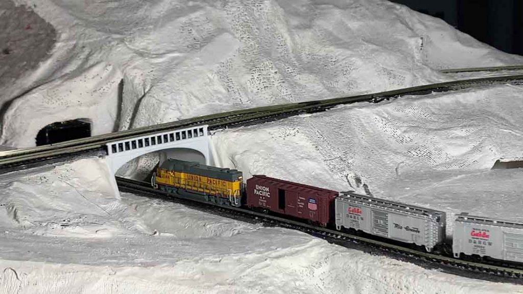 Scenic Ridge railroad bridges and tunnels - Model railroad layouts ...
