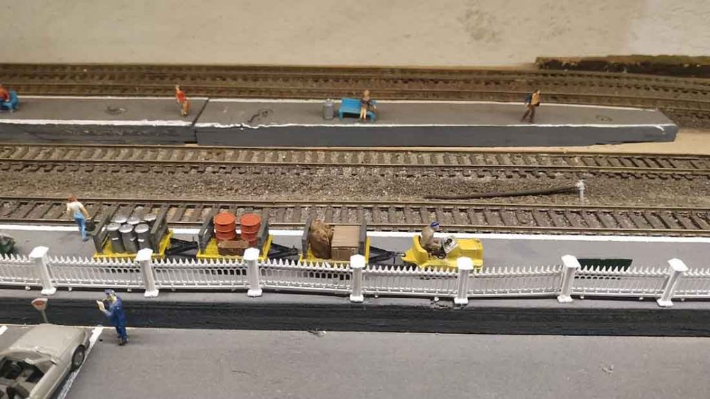 HO platform - Model railroad layouts plansModel railroad layouts plans