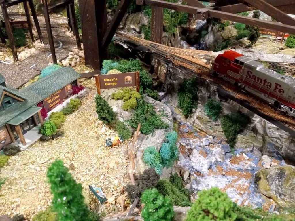 HO track layout - Gary's - Model railroad layouts plansModel railroad ...