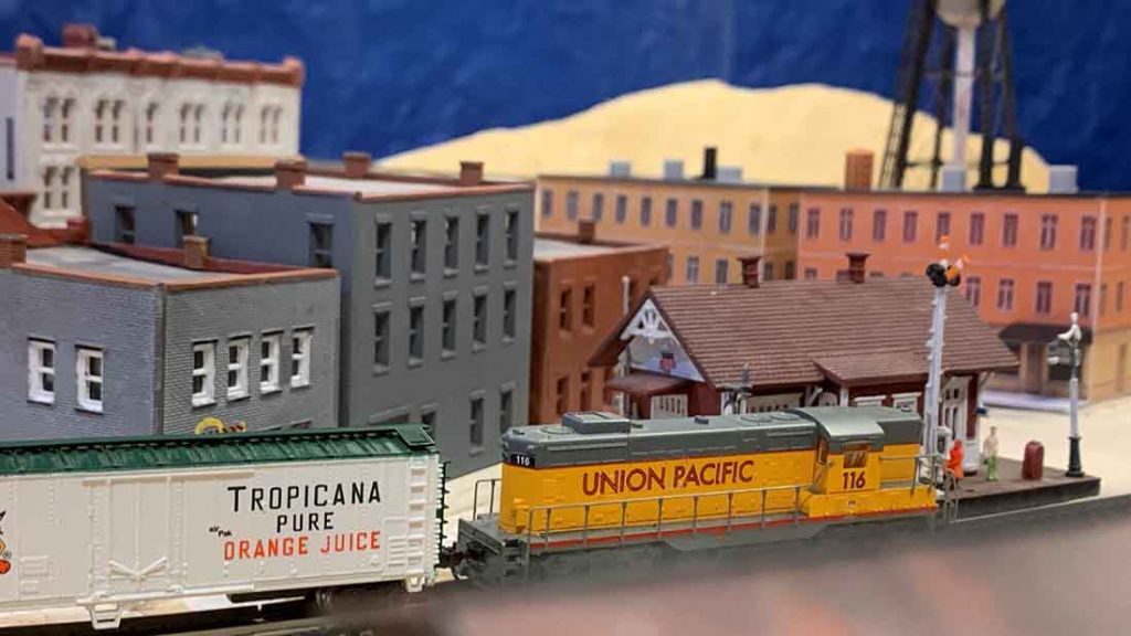 Scenic Ridge layout - Model railroad layouts plansModel railroad ...