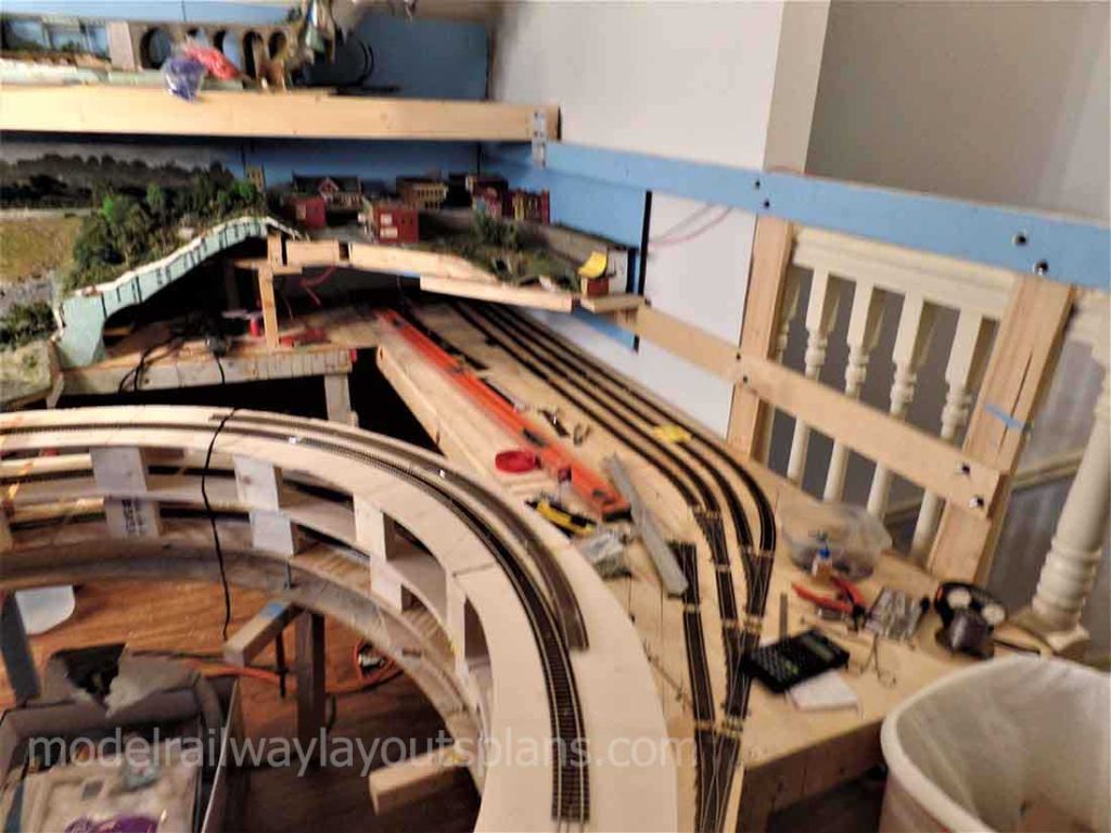 Atlas flex track layout - Don's - Model railroad layouts plansModel ...