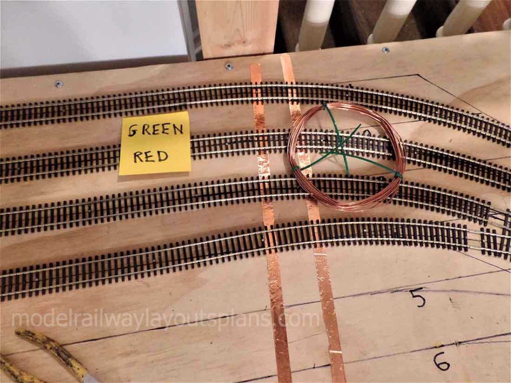 Atlas flex track layout - Don's - Model railroad layouts plansModel ...
