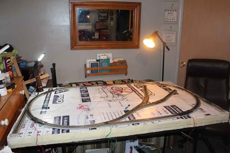 EZ track layout - John's - Model railroad layouts plansModel railroad ...