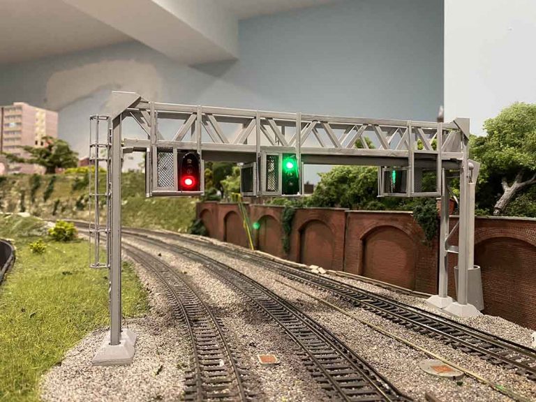 Rob makes a signal gantry - Model railroad layouts plansModel railroad ...
