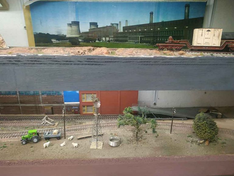 Model railroad dock - Model railroad layouts plansModel railroad ...