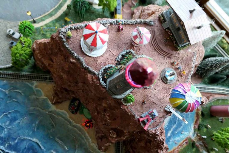 N scale buildings - Robert's - Model railroad layouts plansModel ...