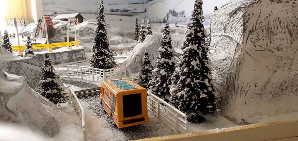 Adding snow to your train layout - Model railroad layouts plansModel ...