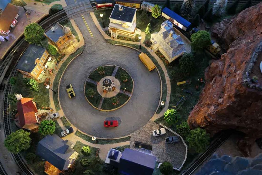 N scale buildings - Robert's - Model railroad layouts plansModel ...