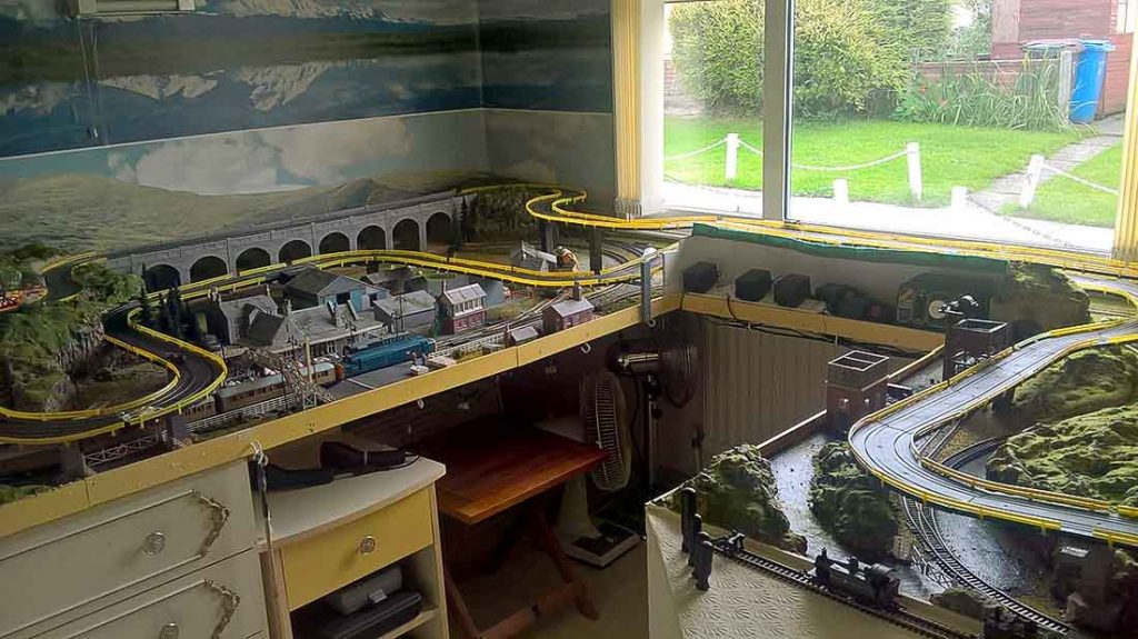 Adding snow to your train layout - Model railroad layouts plansModel ...