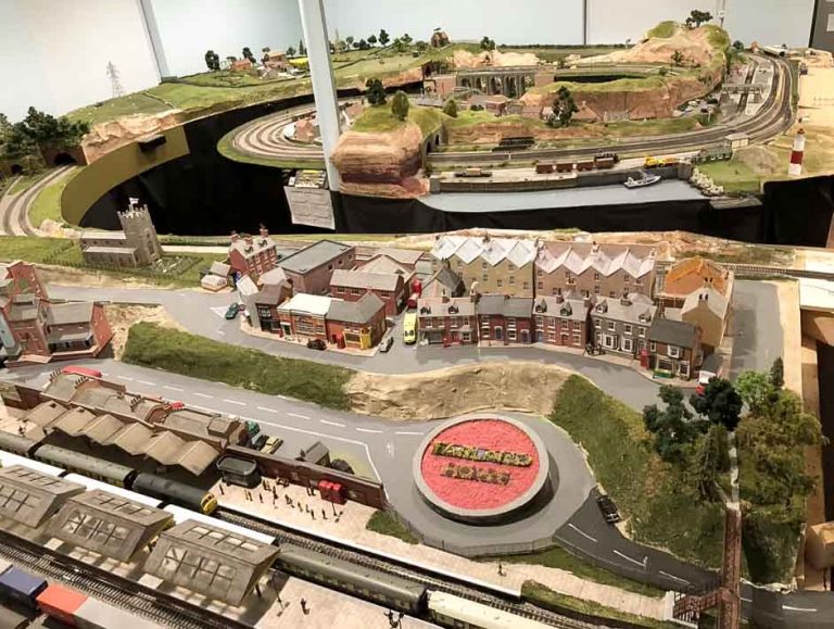 12x4 HO scale layout - Ray's - Model railroad layouts plansModel ...