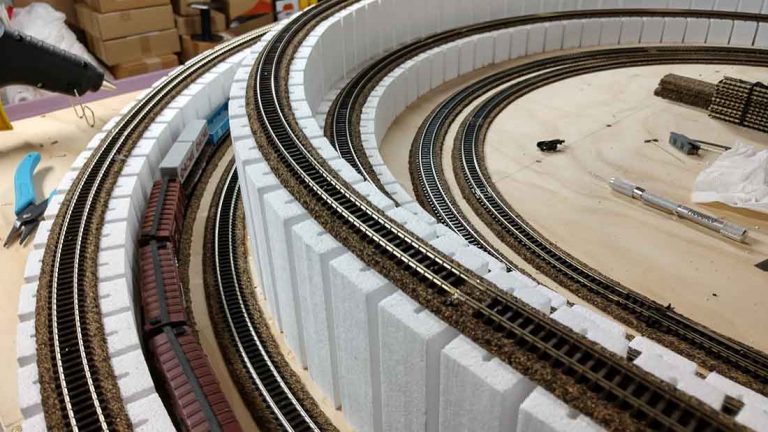 4x8 N scale train layout - Model railroad layouts plansModel railroad ...