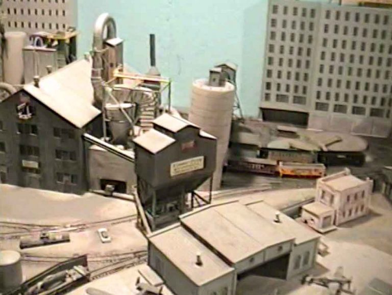 N scale coal mine - Jeff's - Model railroad layouts plansModel railroad ...