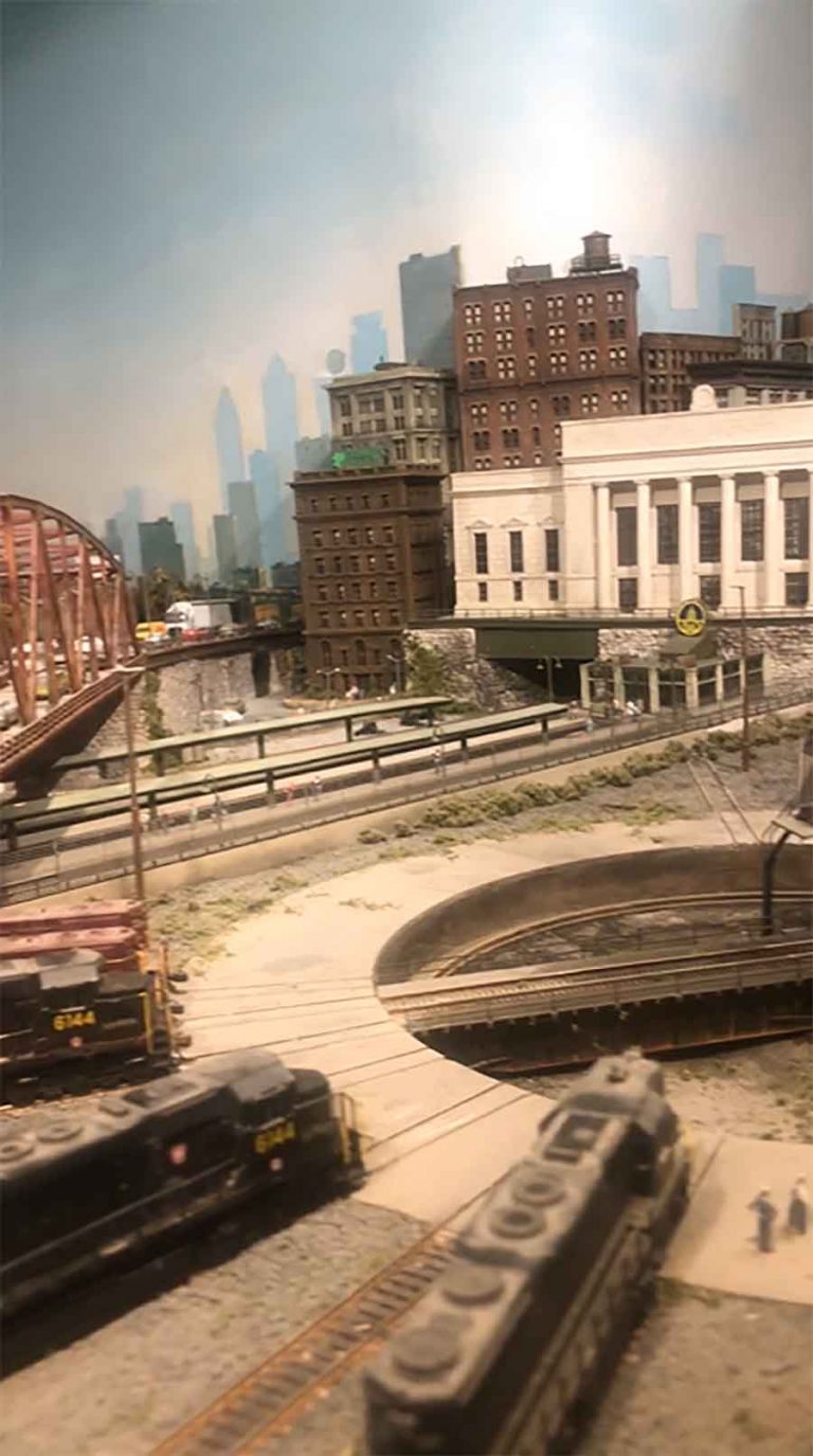 N scale factory - Fred's - Model railroad layouts plansModel railroad ...