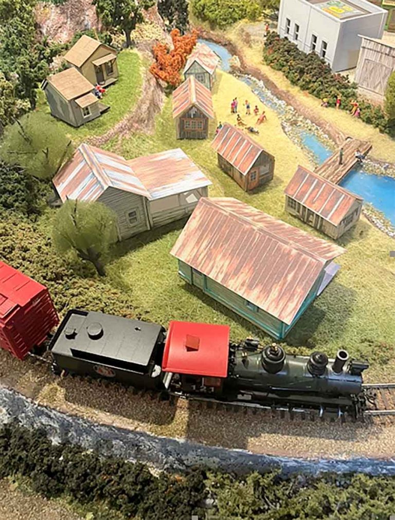 Coffee table train layout - David's - Model railroad layouts plansModel ...