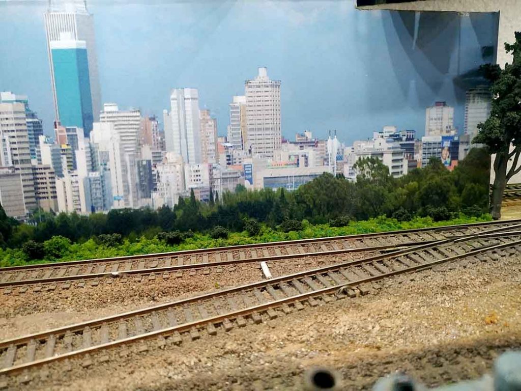 Model railroad backdrop gap - Model railroad layouts plansModel ...