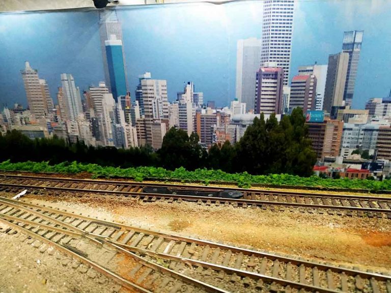 Model railroad backdrop gap - Model railroad layouts plansModel ...