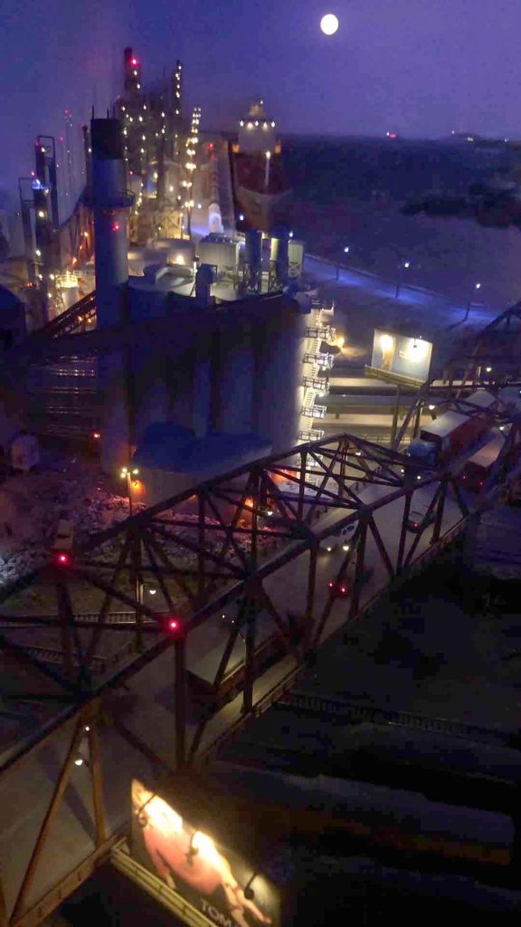 N scale factory - Fred's - Model railroad layouts plansModel railroad ...