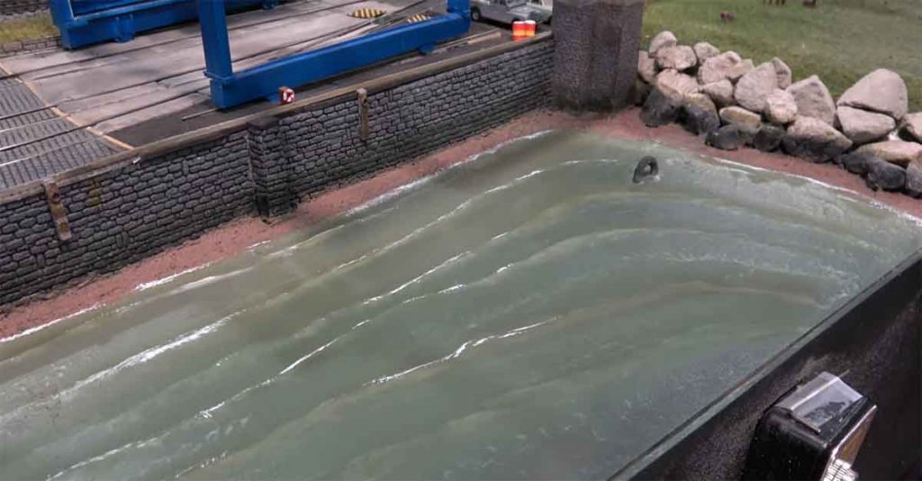 Model train water effects - Model railroad layouts plansModel railroad ...