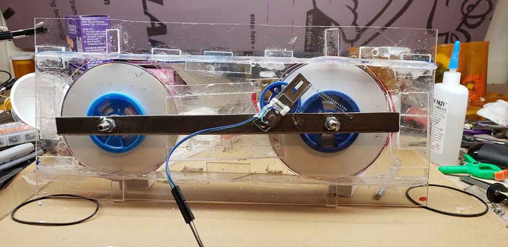 How Taz makes his cars move on his layout - Model railroad layouts ...