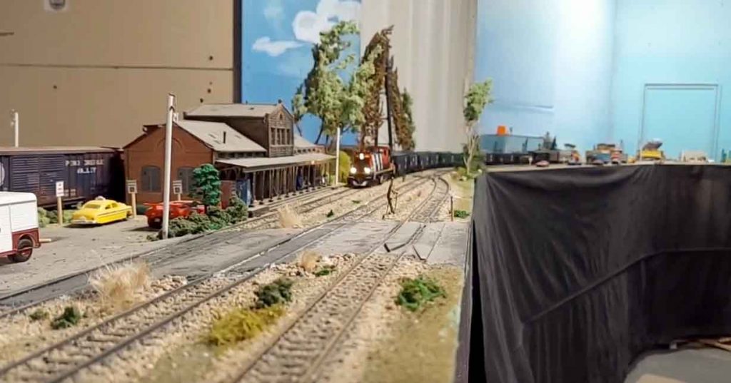 HO scale diesel locomotives - Model railroad layouts plansModel ...