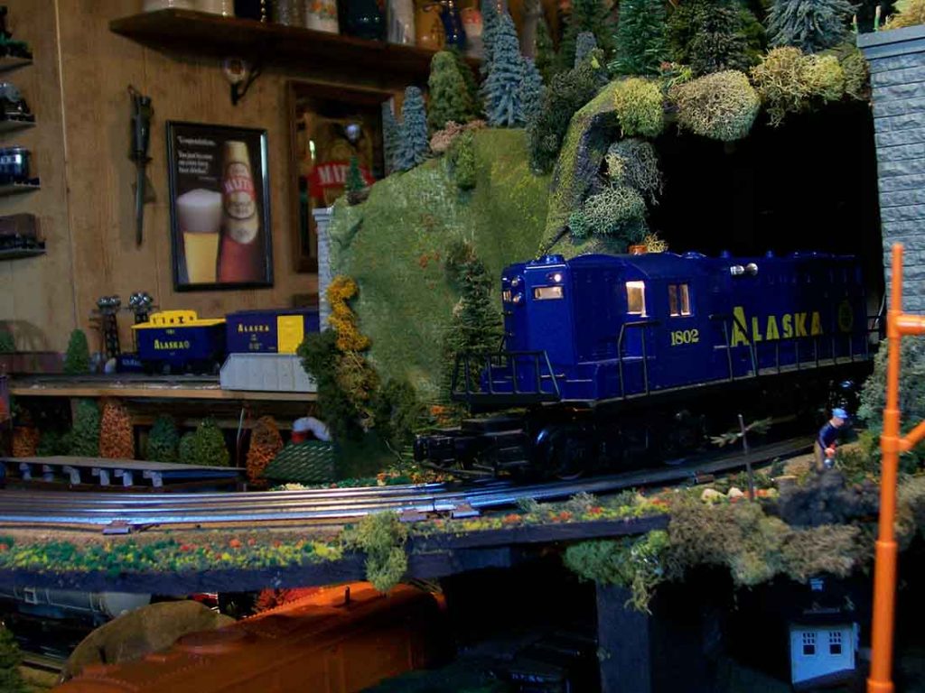 Lionel Pennsylvania Flyer - Model railroad layouts plansModel railroad ...