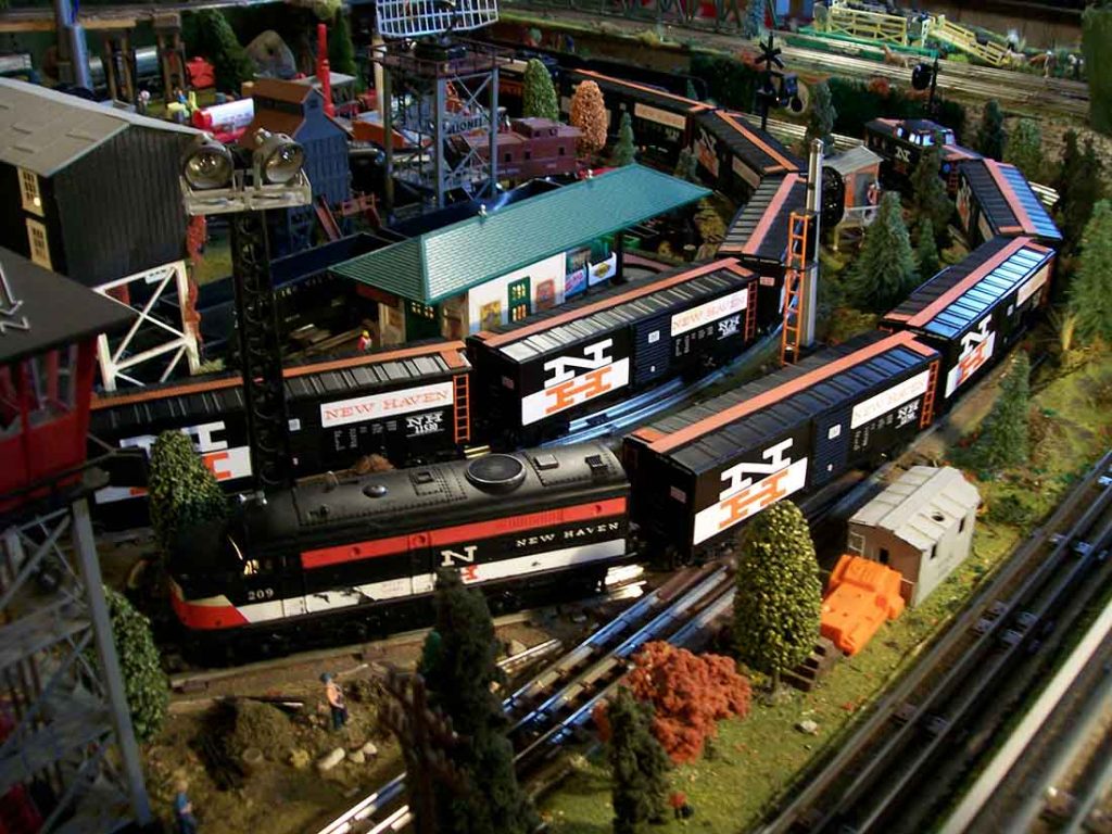 Lionel Pennsylvania Flyer - Model railroad layouts plansModel railroad ...