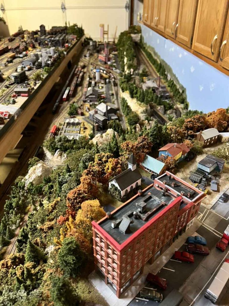 HO scale switching layout - Model railroad layouts plansModel railroad ...