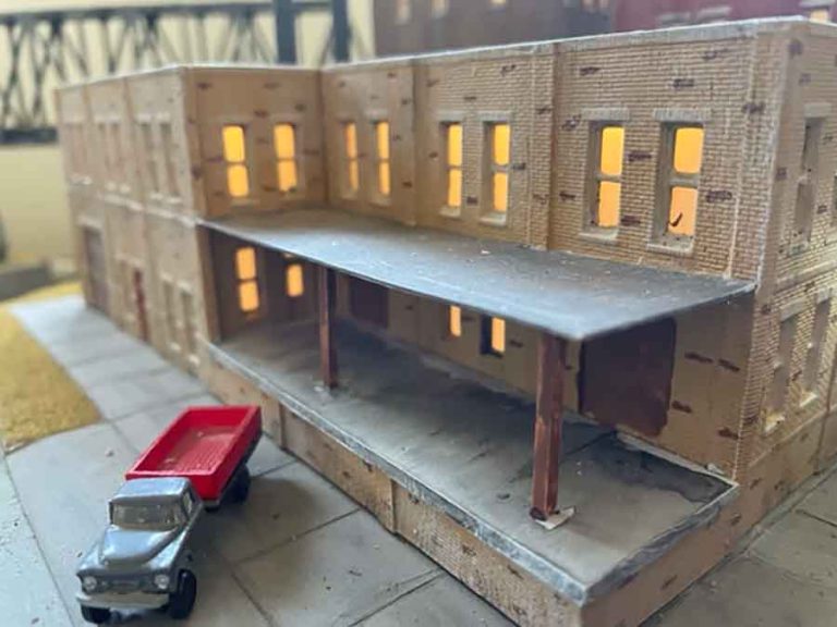 Clark's N scale city layout - Model railroad layouts plansModel ...