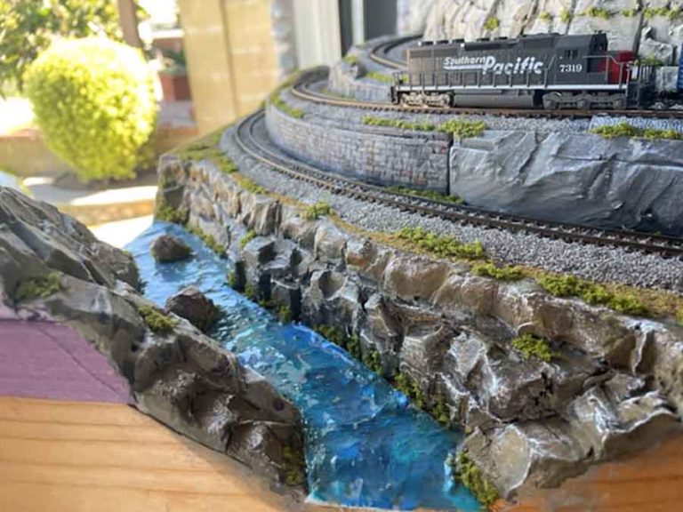 Clark's N scale city layout - Model railroad layouts plansModel ...