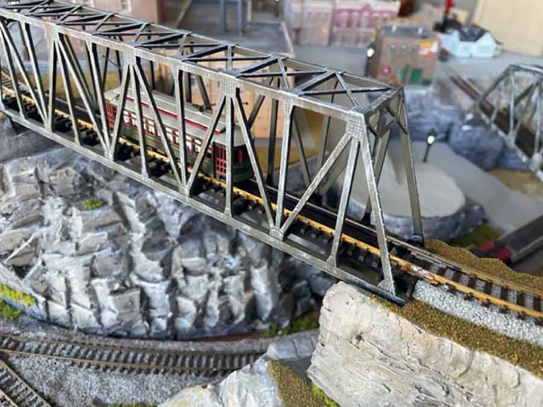 Clark's N scale city layout - Model railroad layouts plansModel ...