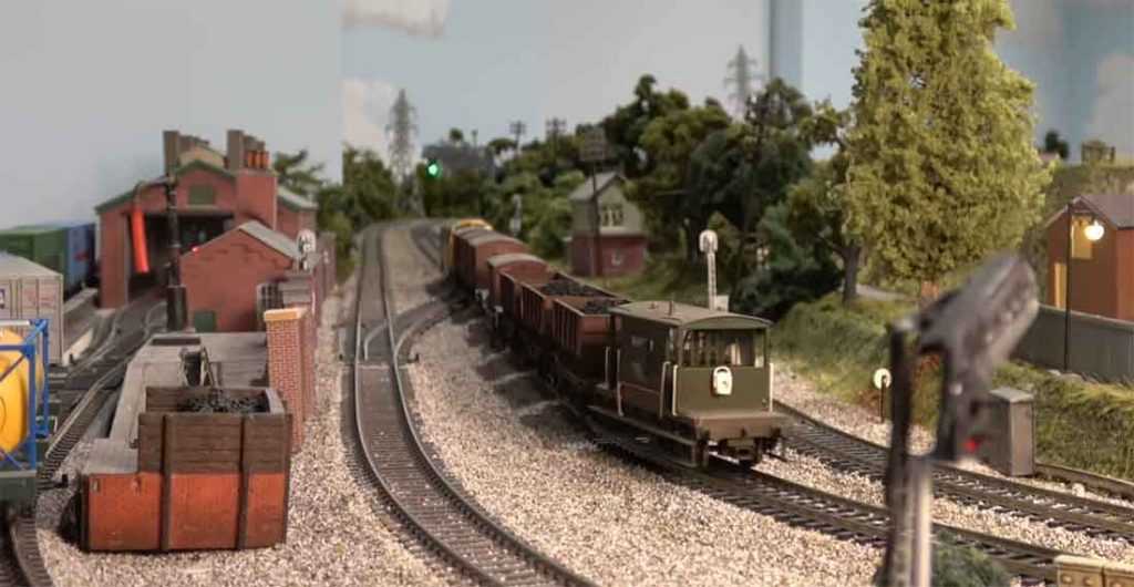 Adding railway telegraph poles - Model railroad layouts plansModel ...