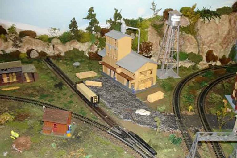 N scale Canadian layout - Model railroad layouts plansModel railroad ...
