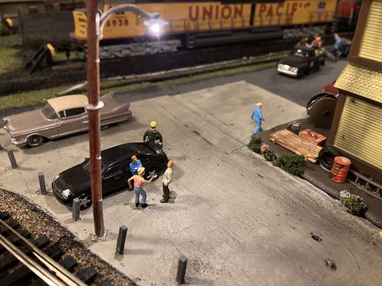 Model train signal lights - Model railroad layouts plansModel railroad ...