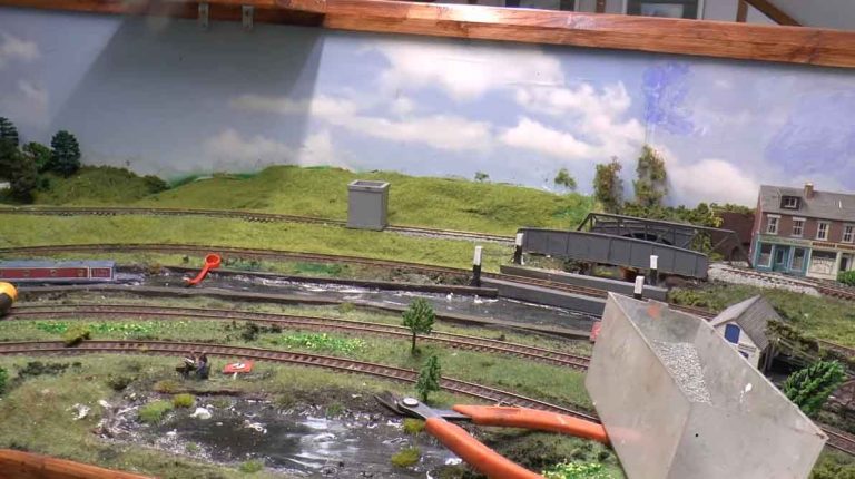 Static grass applicator - Model railroad layouts plansModel railroad ...