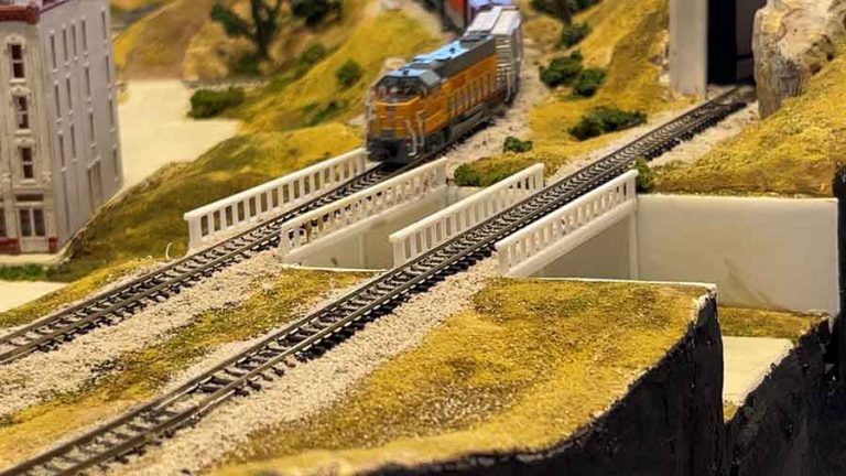 Model train inclines - Model railroad layouts plansModel railroad ...