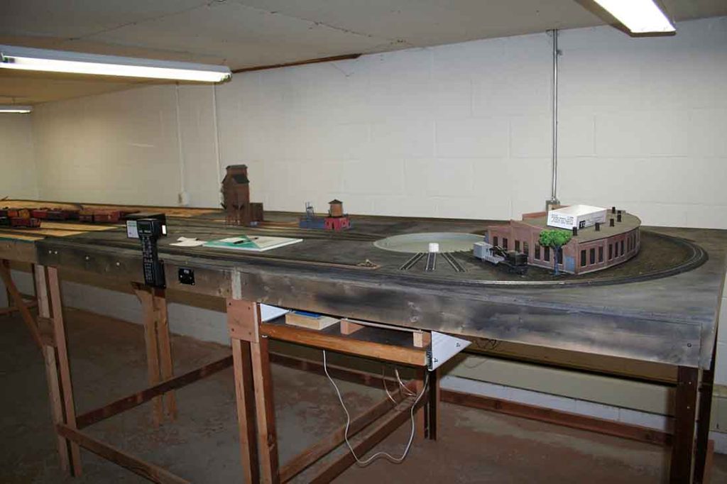 Starting a model train layout - Model railroad layouts plansModel ...