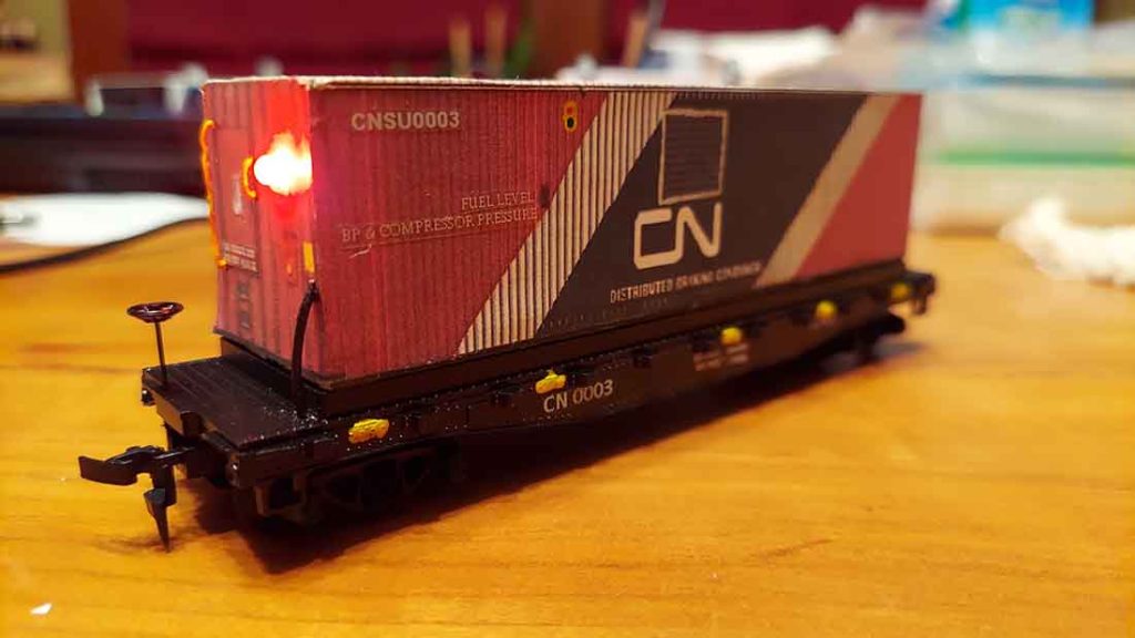 Model power CN freight train - Model railroad layouts plansModel ...