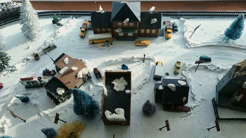 Christmas model train layout - Model railroad layouts plansModel ...