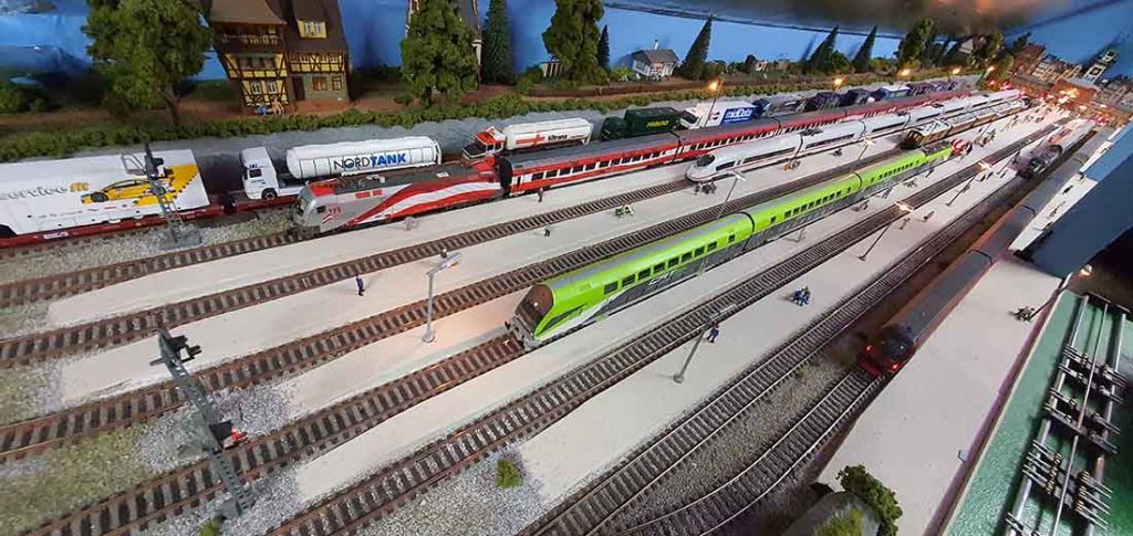 Model train decals - Model railroad layouts plansModel railroad layouts ...