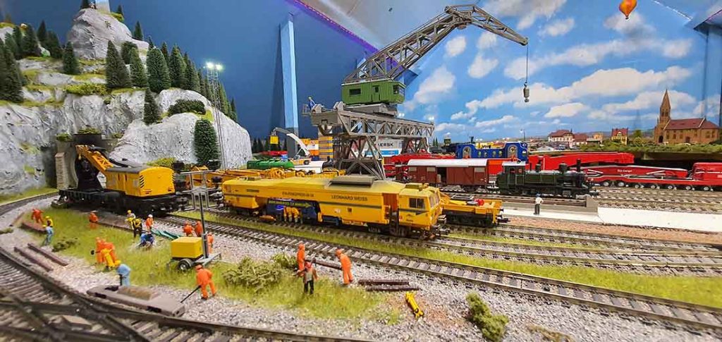 Model train decals - Model railroad layouts plansModel railroad layouts ...