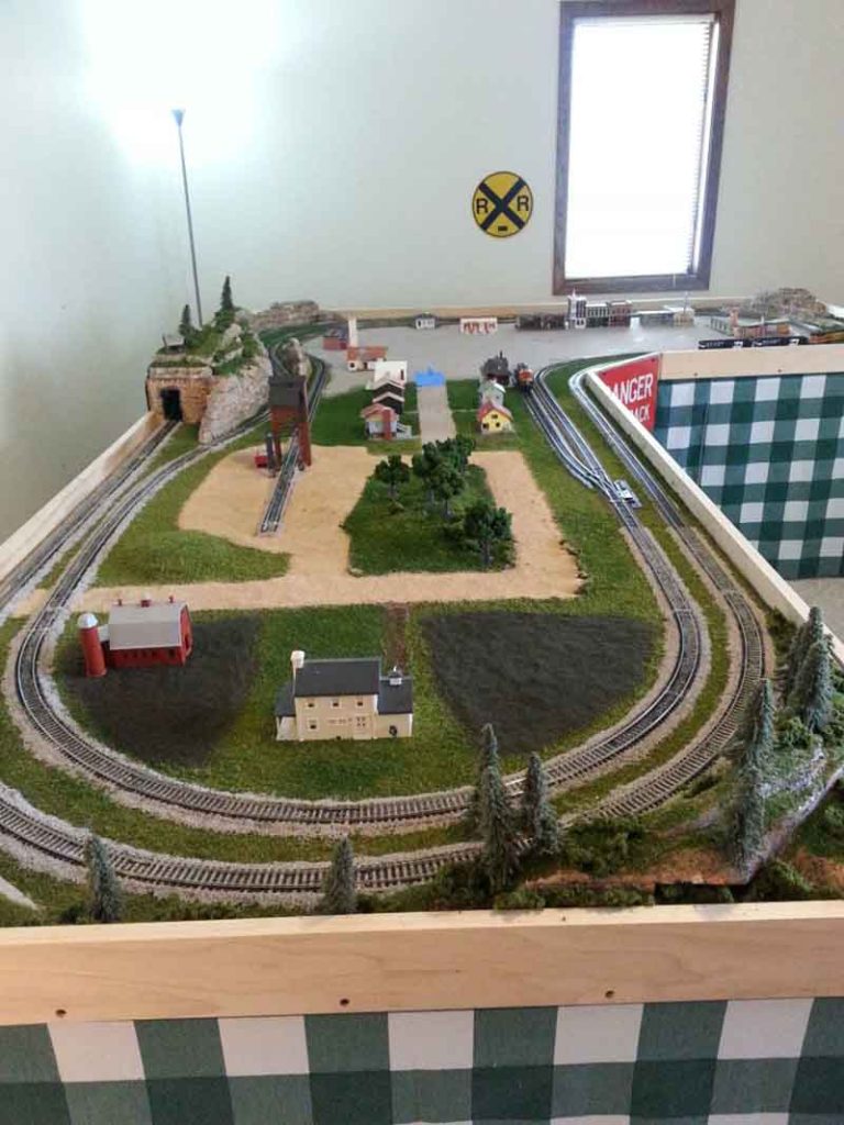 Small N scale track plan - Model railroad layouts plansModel railroad ...
