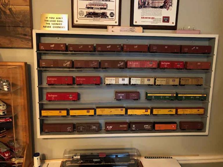 Scratch builds on Mike's layout - Model railroad layouts plansModel railroad layouts plans