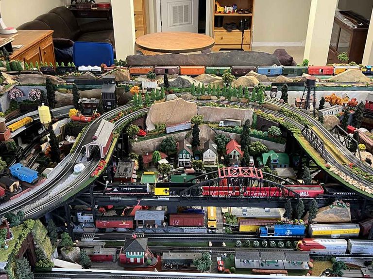 Tyco HO trains - Model railroad layouts plansModel railroad layouts plans