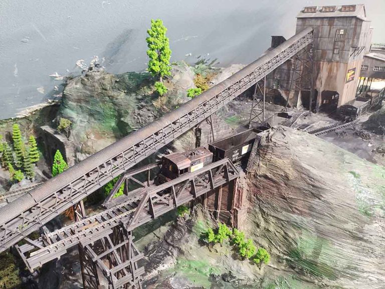 Model train bridge - Model railroad layouts plansModel railroad layouts ...